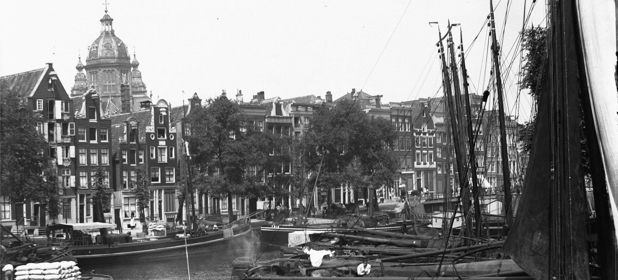 Kromme Waal 13 - Stadsherstel Amsterdam